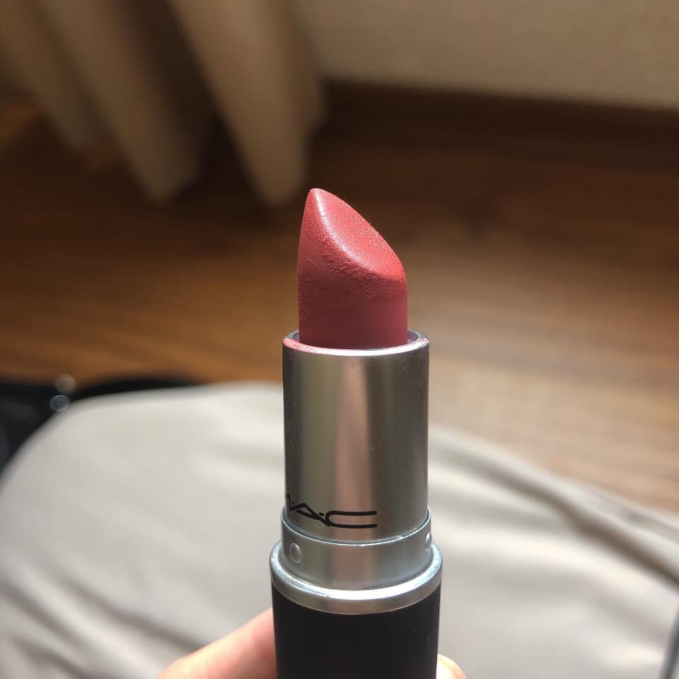 Swatch Review MAC Powder Matte Stay Curious - Mint Cosmetics - Save The ...